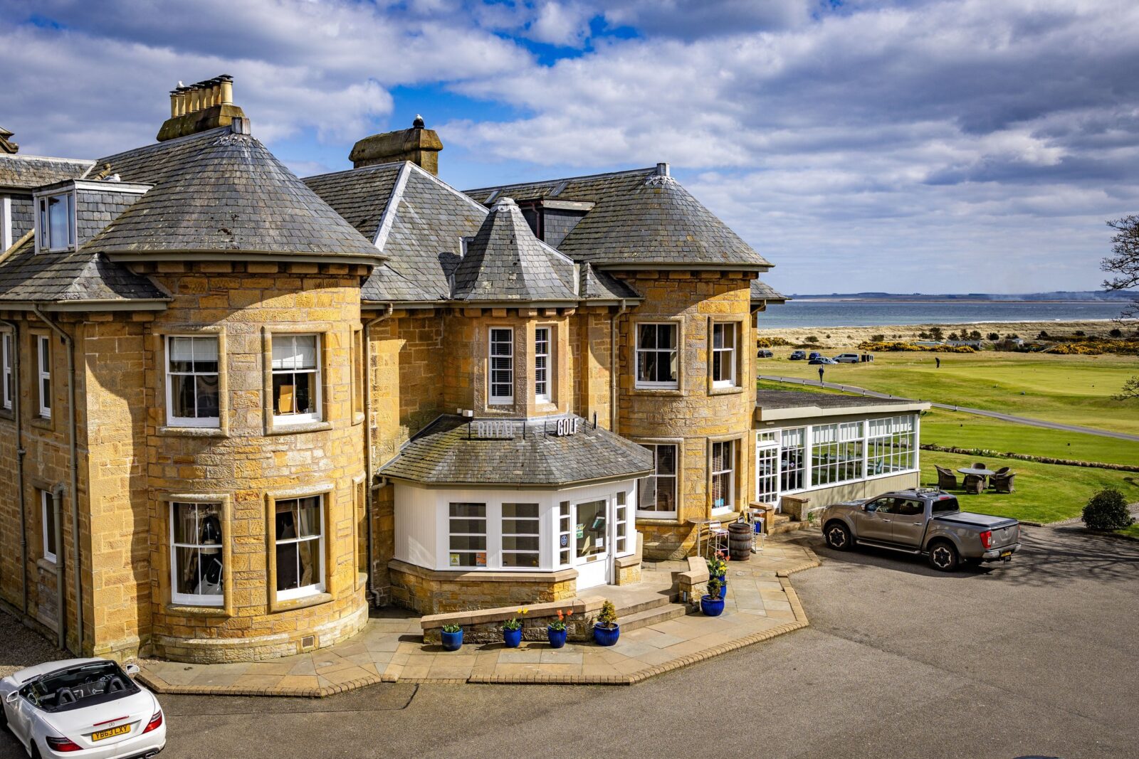 Dining at Highland Coast Hotels | Highland Coast Hotels